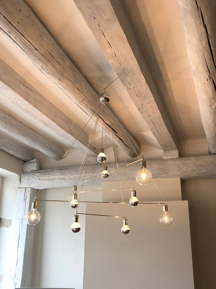 Création de luminaires designs dans notre magasin à Marseille ...